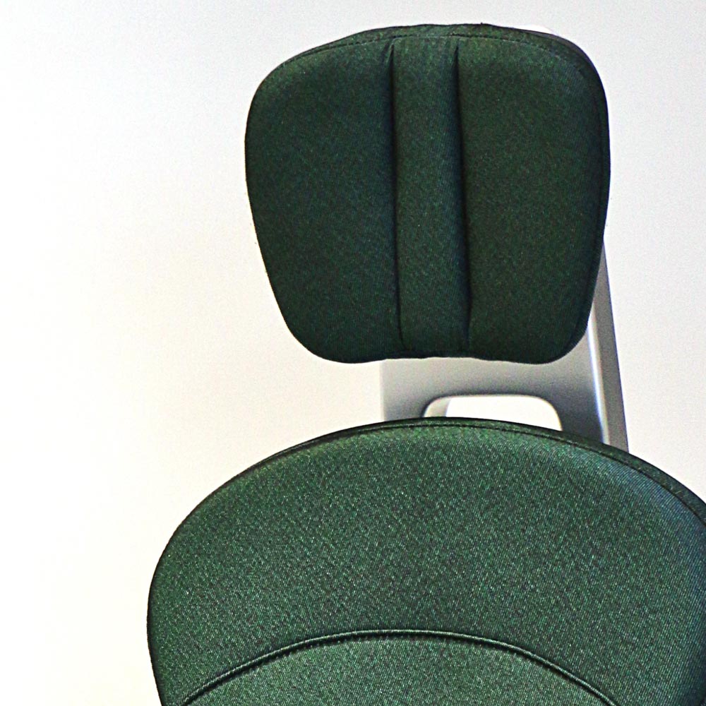 Adient debuts new Vision Seat at the 2017 North American International ...